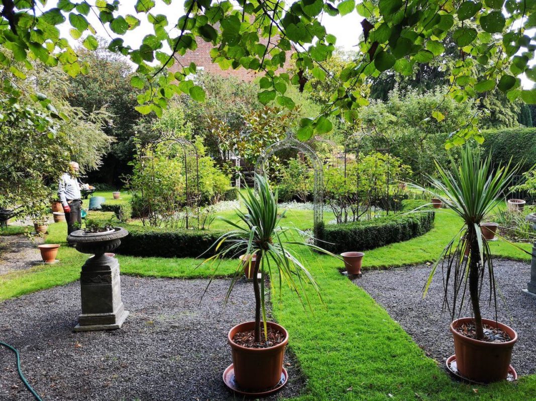 Farr Gardens – Design • Landscape • Maintain