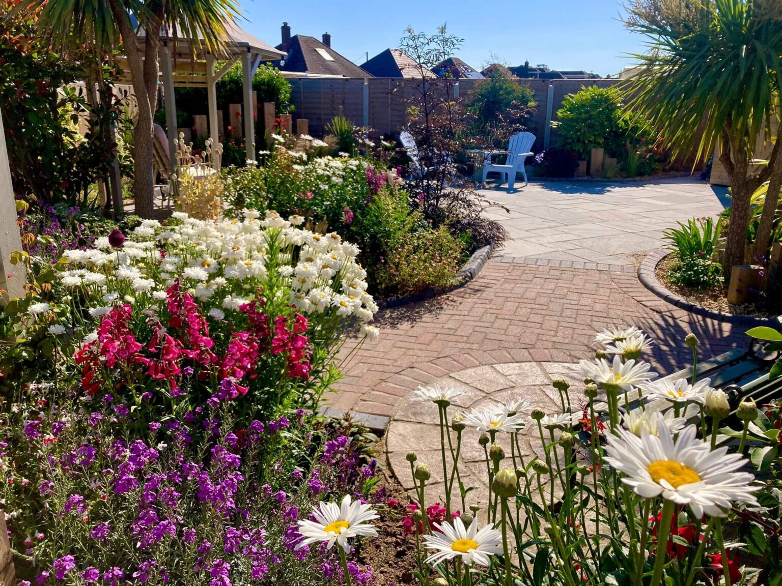 Farr Gardens – Design • Landscape • Maintain